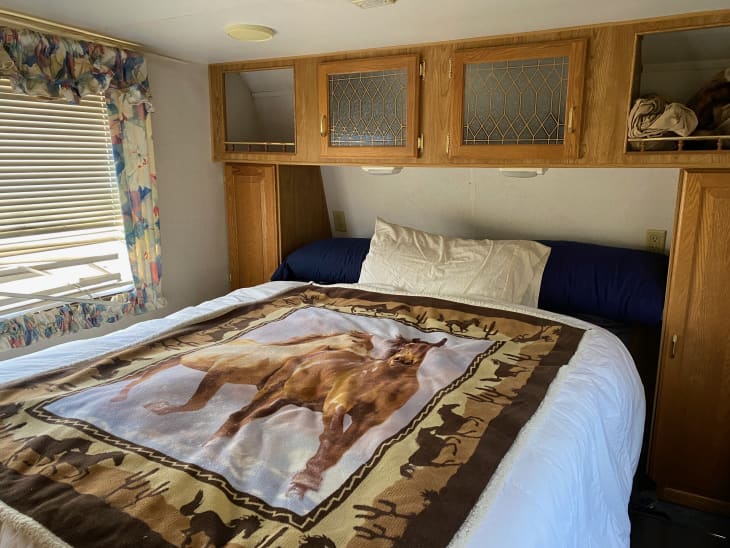 Inside the Eerie House From Jordan Peele’s New Film “Nope” | Apartment ...