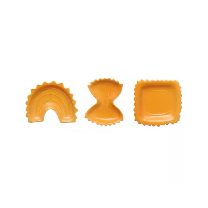 These Adorable Pasta-Shaped Plates at Michaels Are Selling Out Fast ...