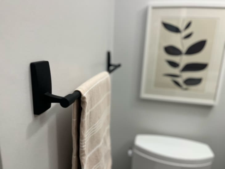 Command Bath Towel Bar Review | Apartment Therapy