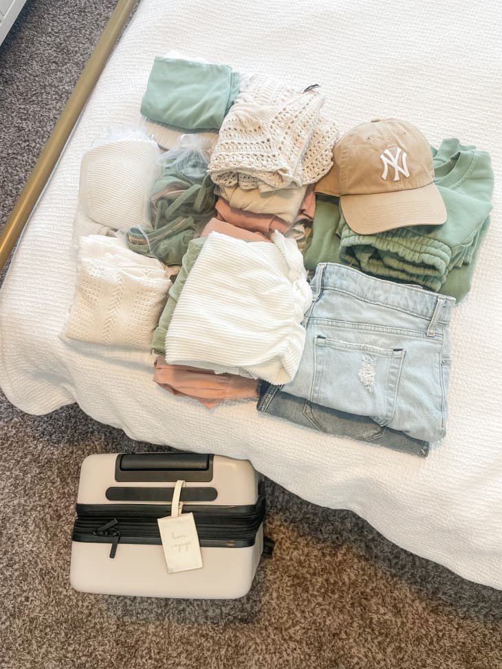 How I Travel Using a Color-Code Packing Method | Apartment Therapy