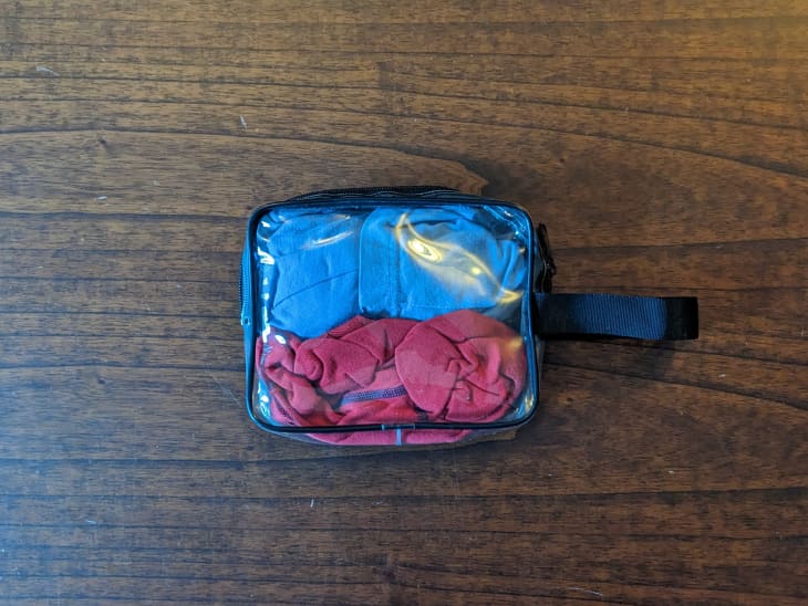 Sariok 3-Piece Clear Toiletry Bag with Zipper Review | Apartment Therapy