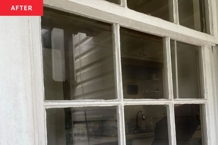 Use WD-40 to Get Rid of Spiders & Remove Spider Webs | Apartment Therapy