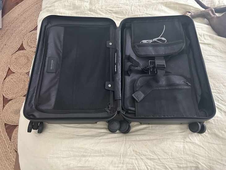 An Honest Review of the New Solgaard Carry-on Closet Lite | Apartment ...