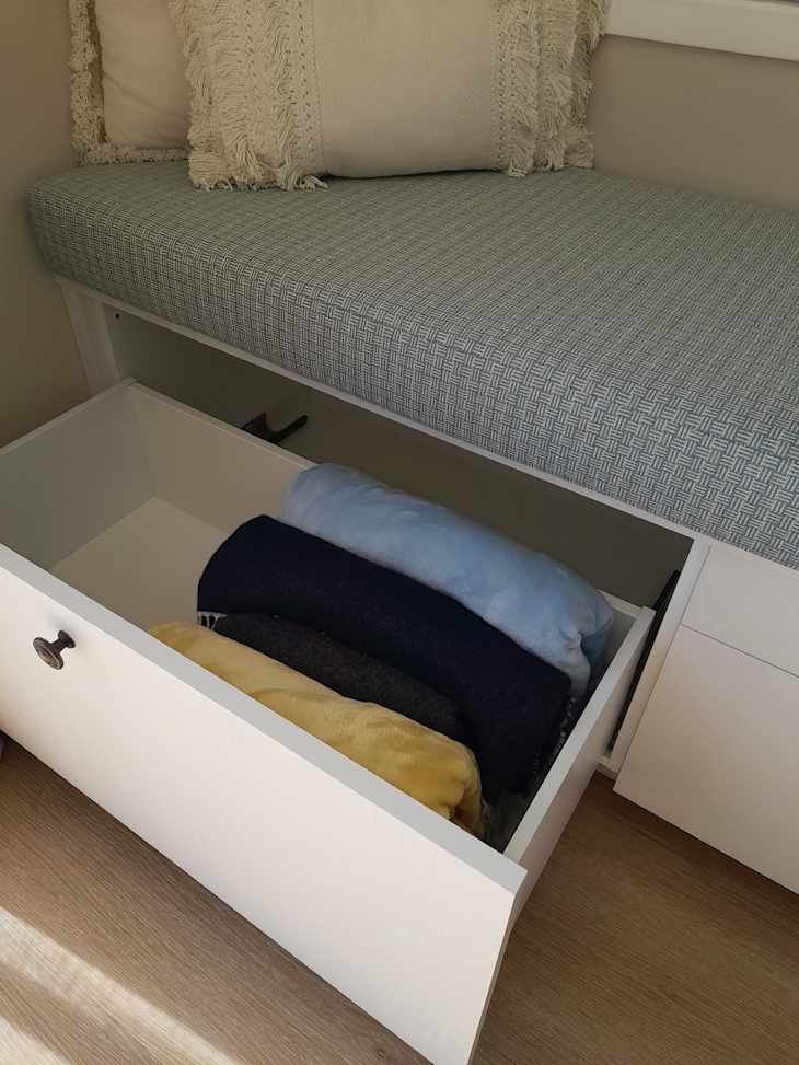 Why a Lid Organizer Is Perfect for Blanket Storage | The Kitchn