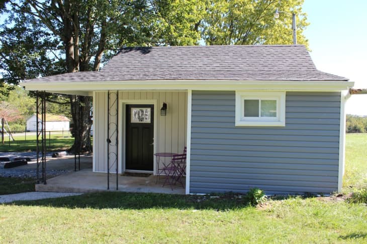 These 7 Cheap Tiny House Vacation Rentals Start At Just Under $50/Night ...