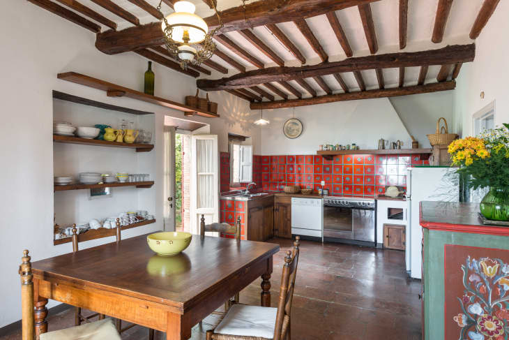 This Italian Farmhouse Will Make You Want to Quit Your Job and Move to ...