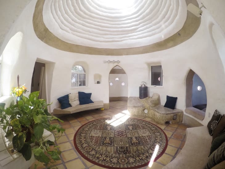 CalEarth Is Building Sustainable Homes Out of "SuperAdobe" | Apartment ...