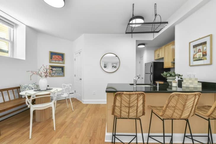 What 450 Square Feet Looks Like in a Studio vs. a Micro Home ...