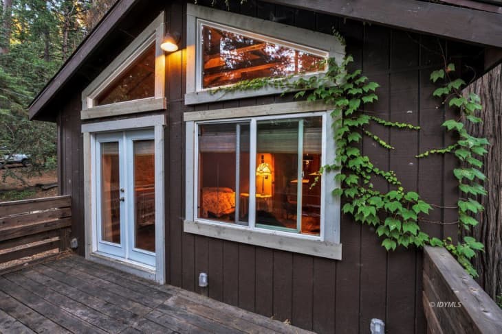 See Photos Inside This Cozy 1947 Cabin in California | Apartment Therapy