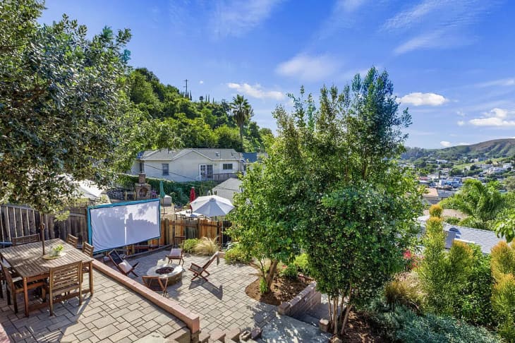 See Photos Inside This Fun and Colorful Los Angeles Home | Apartment ...