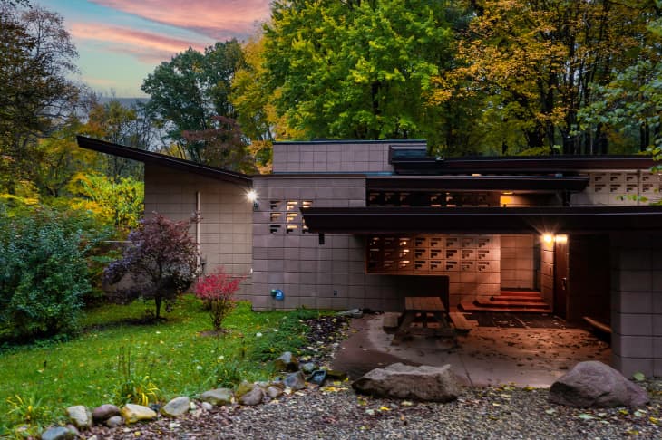 Frank Lloyd Wright's Eppstein House Is for Sale | Apartment Therapy