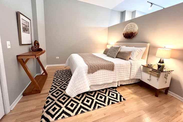 See How A Stager Transformed This Chic Chicago Loft | Apartment Therapy