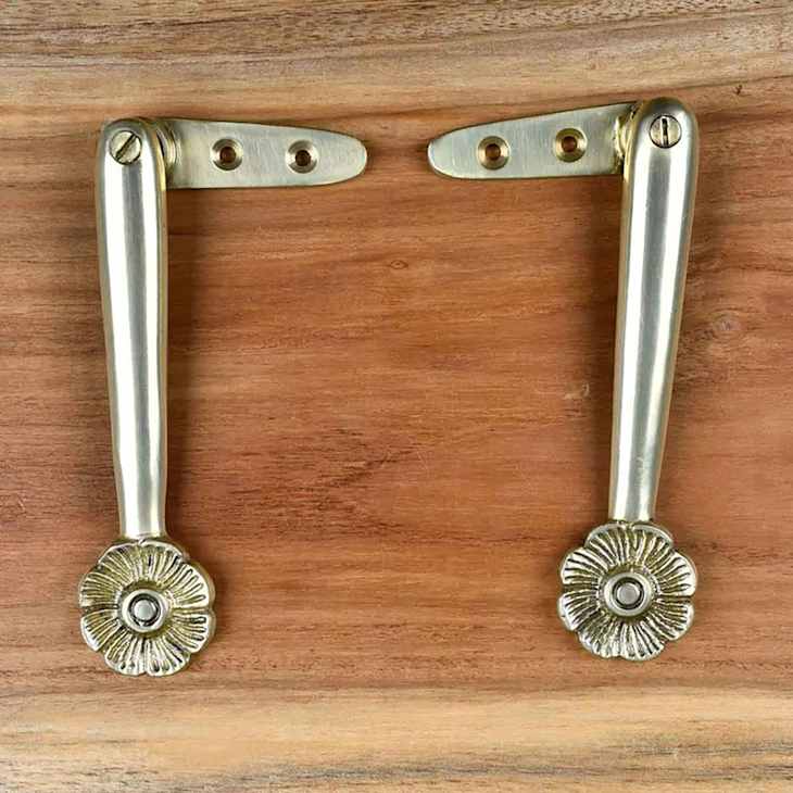 I Love Victorian Stair Clips & I Wish Every Home Had Them | Apartment ...