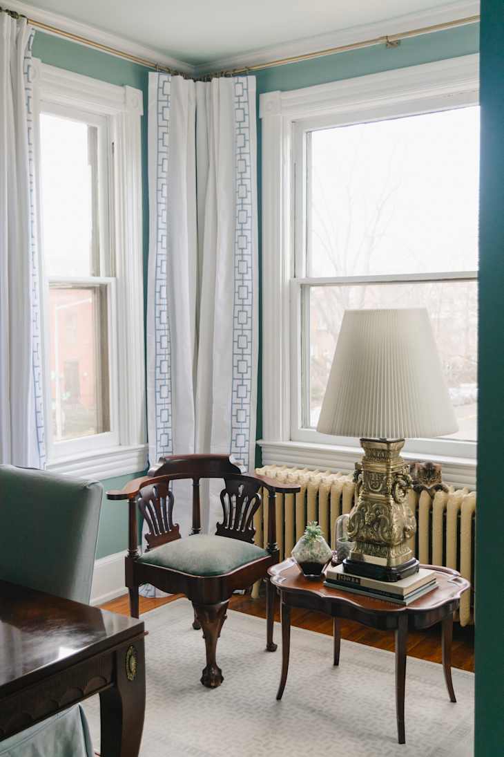 I Asked A Stager to Rearrange My Cluttered Dining Room | Apartment Therapy