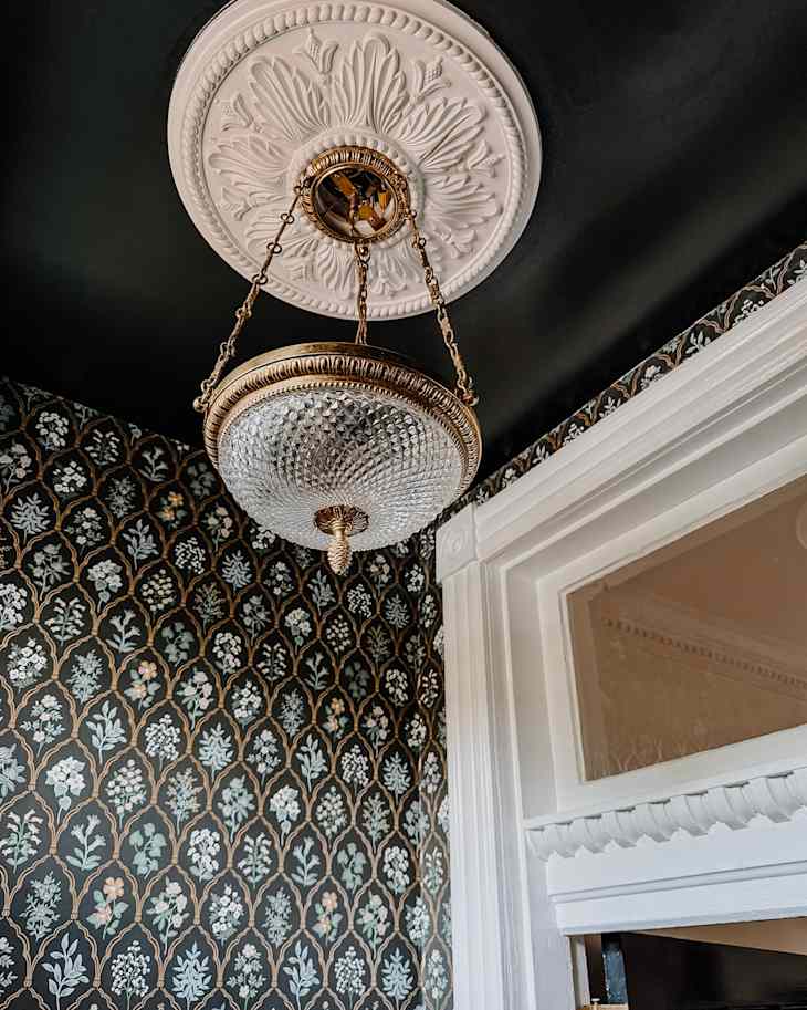 What is a Vestibule? Why Every Home Should Have One | Apartment Therapy