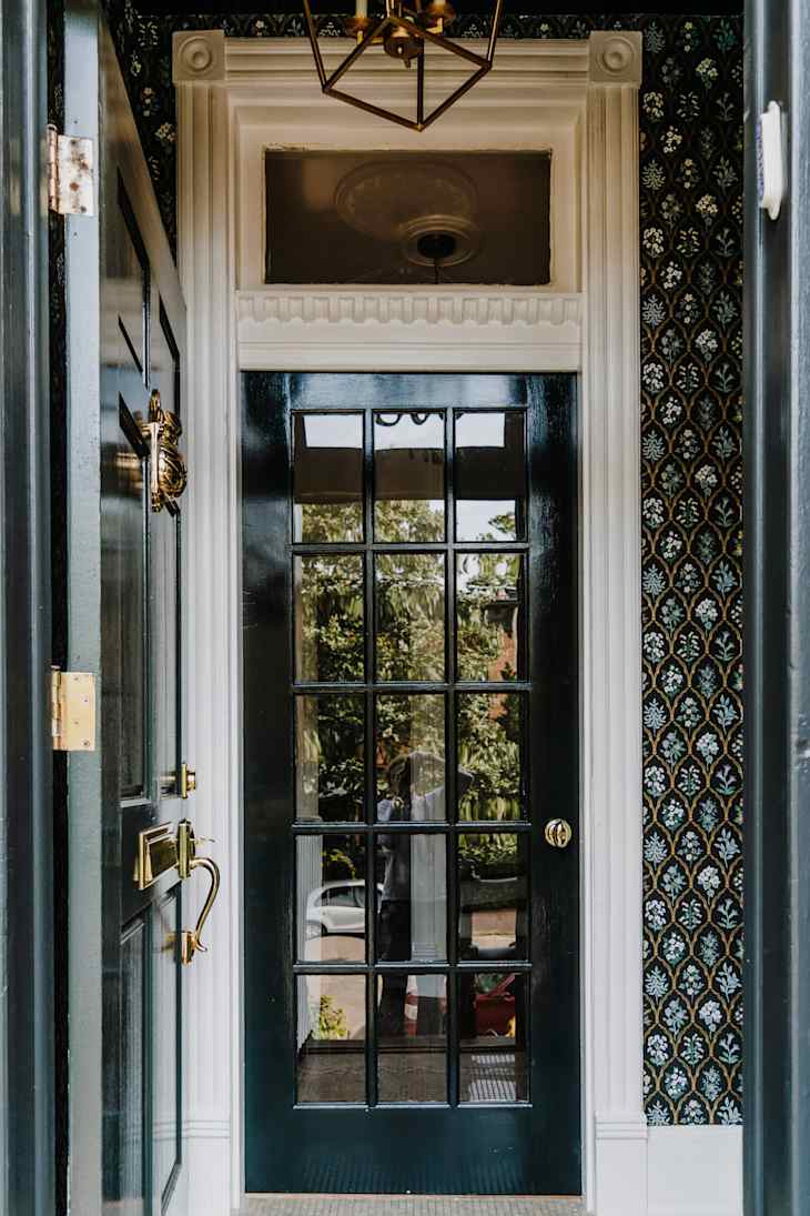 What is a Vestibule? Why Every Home Should Have One | Apartment Therapy