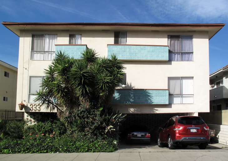 What Is a Dingbat? | Apartment Therapy