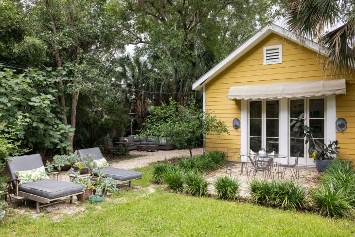 Tour This Home in Bay St. Louis With an Enchanting Backyard | Apartment ...