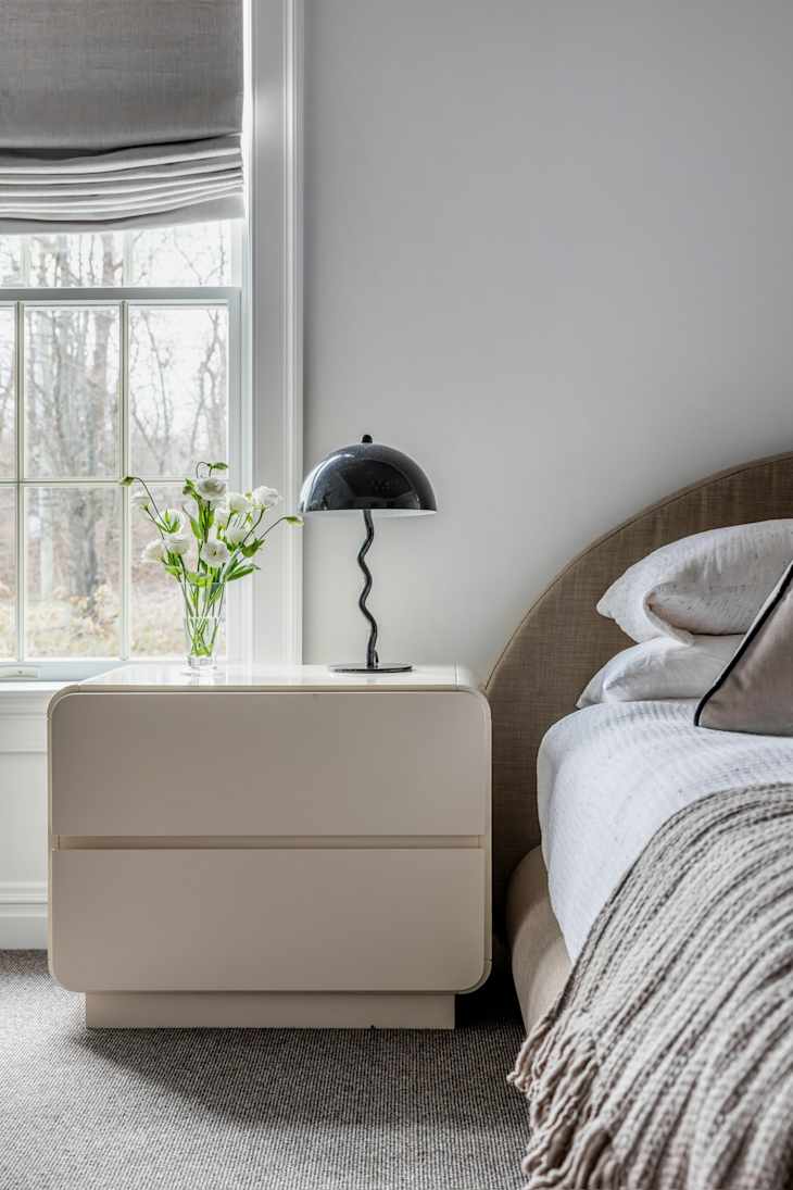 Relaxed Roman Shades Are 2026’s Trendiest Window Treatment | Apartment ...