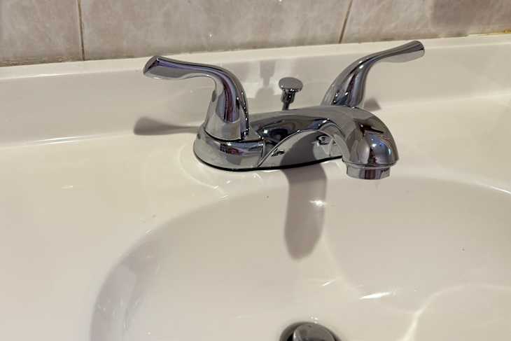 I Tried the Scrubbing Bubbles Easy Clean Multipurpose Foam (Review ...