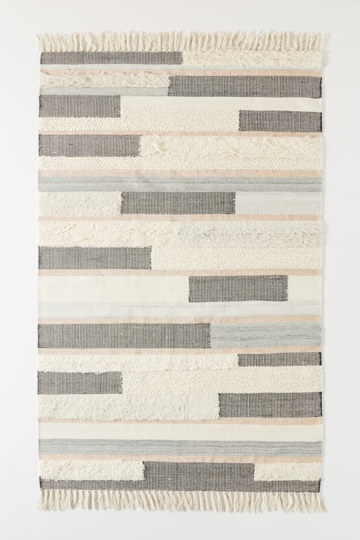 This New Rug Trend Puts a New Twist on Decorating with Stripes ...