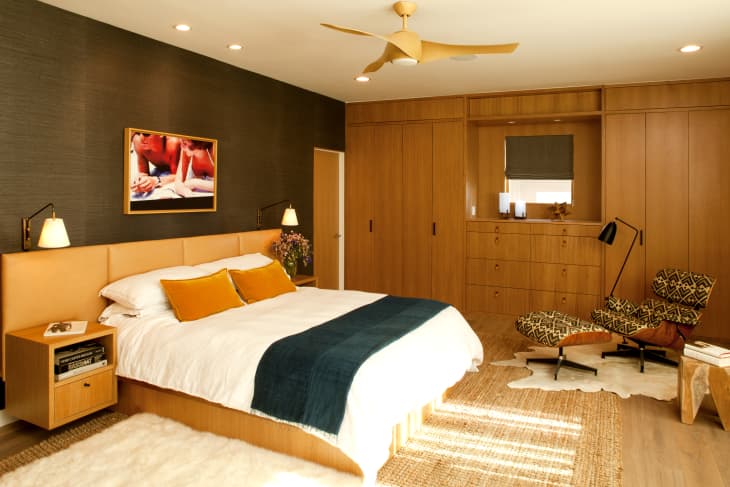 13 Small Bedroom Lighting Ideas to Brighten Up Your Space | Apartment ...
