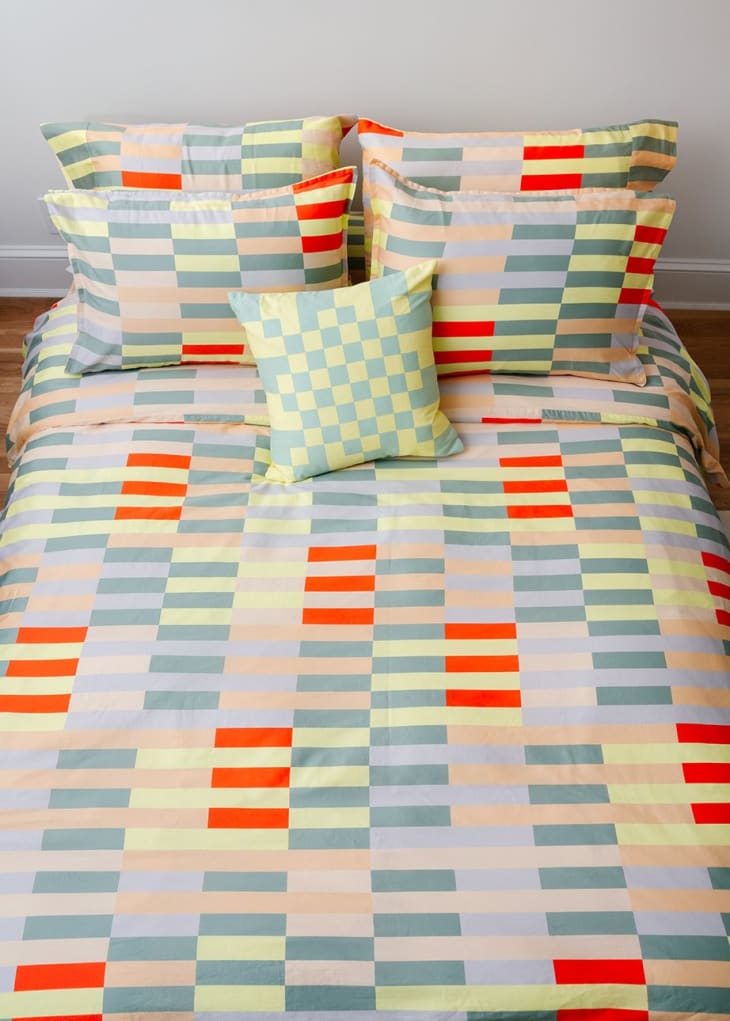 This is My Secret for the Coziest, Most Inviting Bed - Patterned Sheet ...