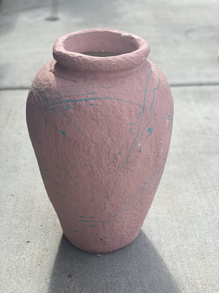 How to Use Mud to Make an Old Vase Look Expensive - DIY Aged Pots ...