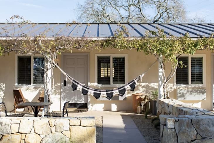 Turn Your Backyard Into a Chic Boutique Hotel | Apartment Therapy