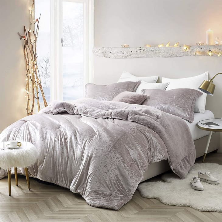 5 Ridiculously Soft (and Stylish!) Comforters That Make Waking Up Even ...