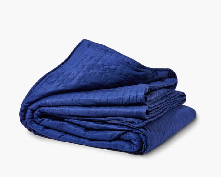 The Ultimate Guide to All Things Weighted: Blankets, Pillows, Robes ...