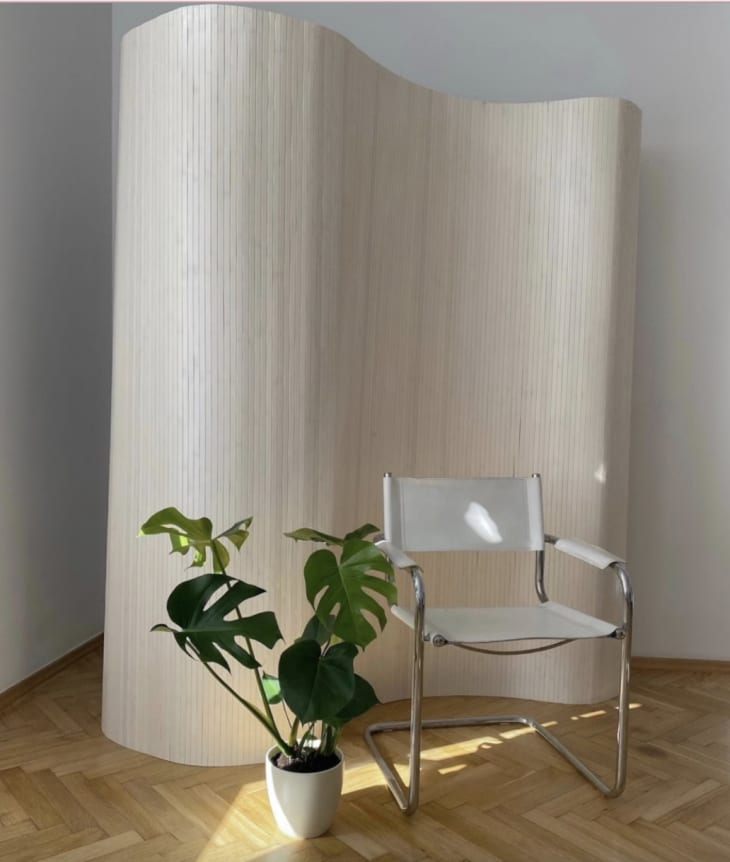 Wavy Wooden Room Divider Trend | Apartment Therapy