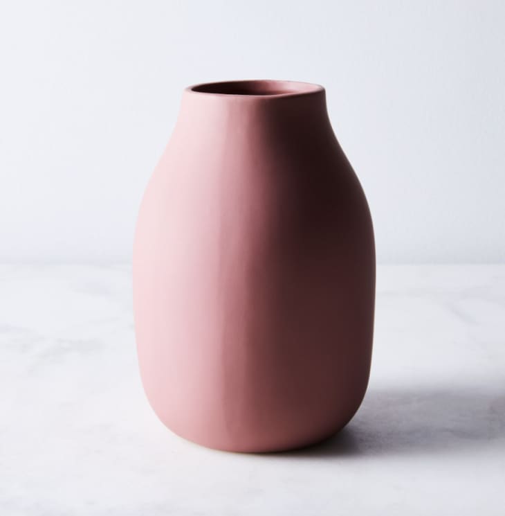 Mauve Is the Next Millennial Pink - Home Decor Color Trends | Apartment ...