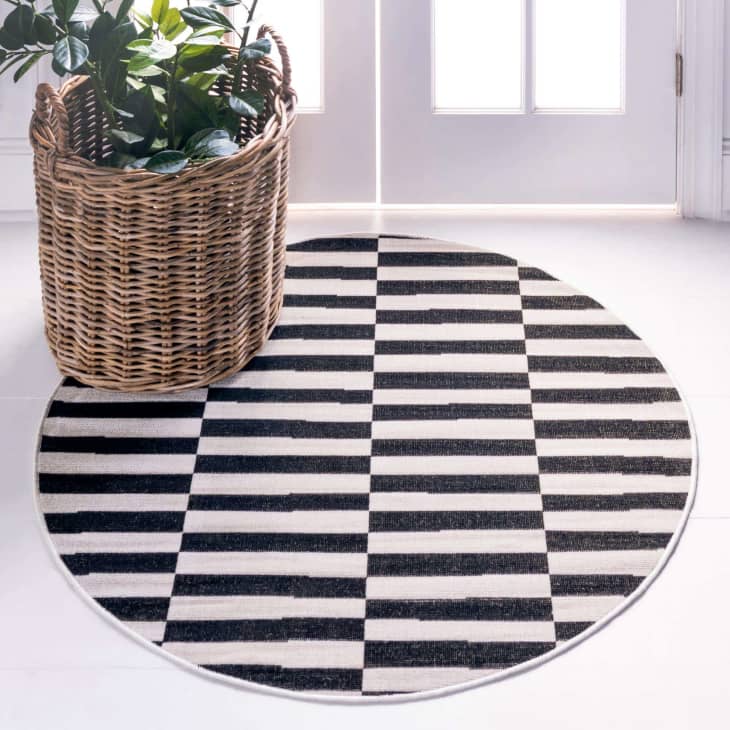 The Best Round Area Rugs 2022 | Apartment Therapy