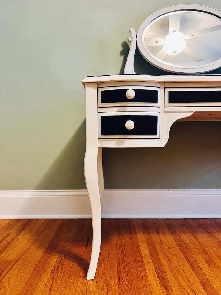 5 Lessons My First Bedroom Makeover Taught My Dad and Me | Apartment ...