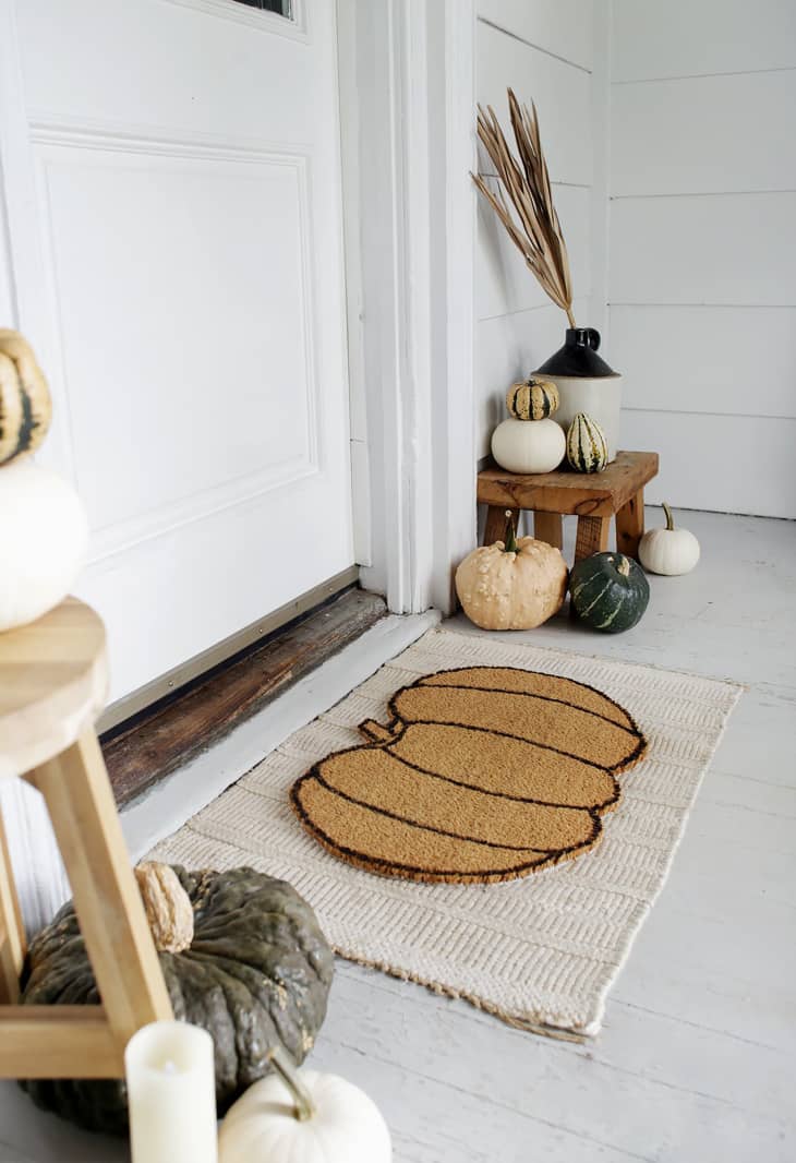 12 Fall Front Door Ideas to Greet the Season in Style | Apartment Therapy