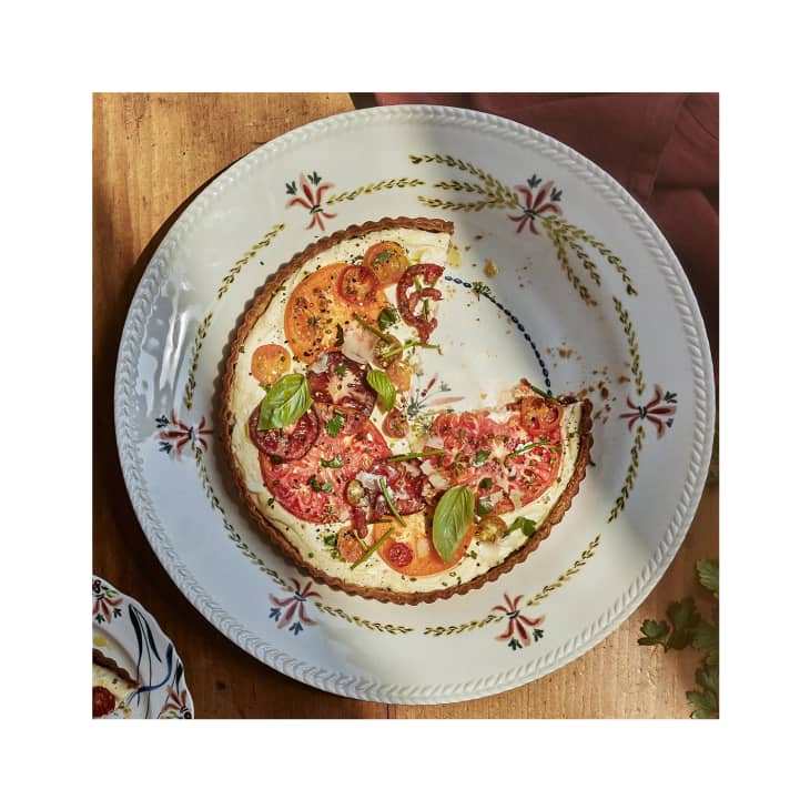 Why Holiday Plates Are Worth the Storage Space | Apartment Therapy