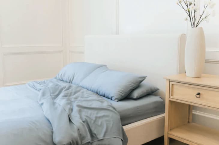 5 Blue-Gray Sheet Sets That Look Way Cooler Than White | Apartment Therapy