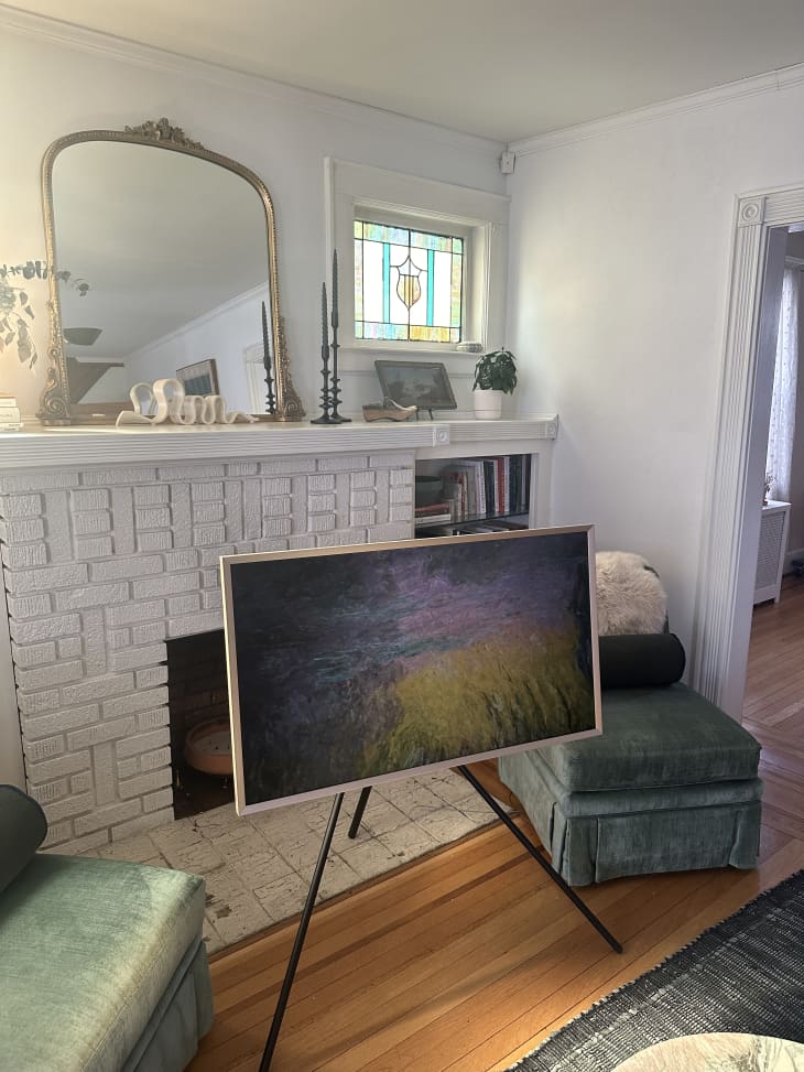 Where to Put a TV When There’s No Wall Space in a Living Room ...