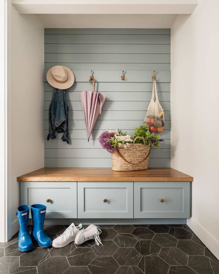 15 Clever Mudroom Ideas That Are Equally Functional and Stylish ...