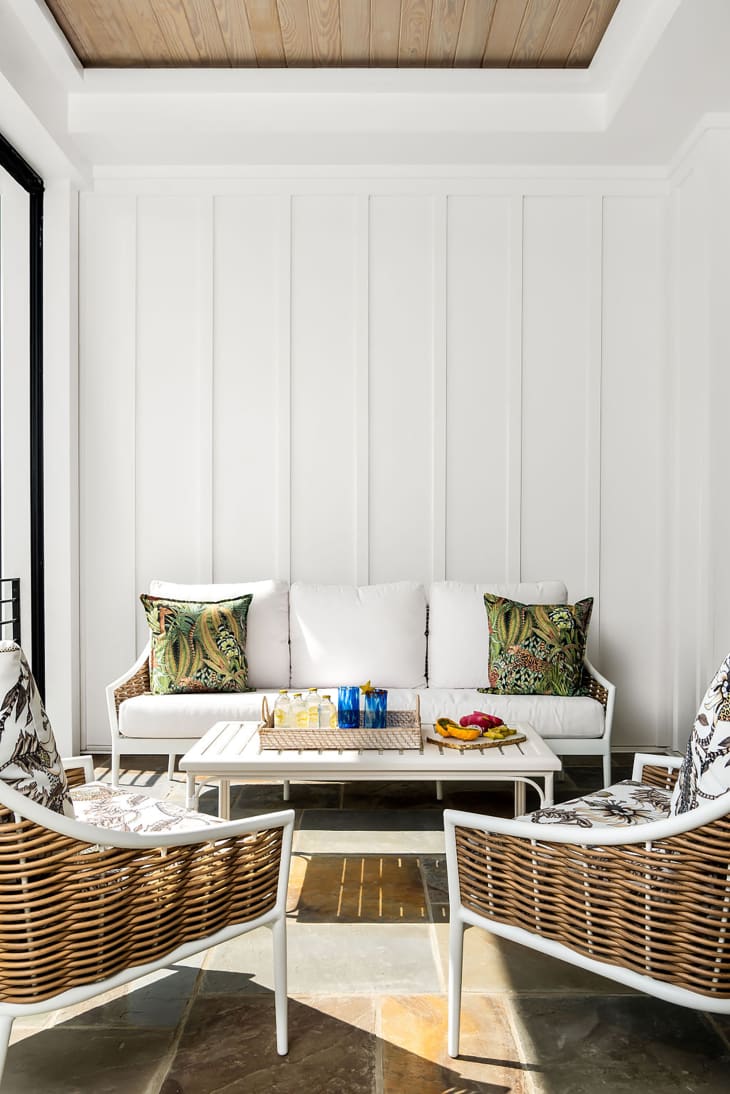 15 Colorful, Fun Summer Decor Ideas, According to Designers | Apartment ...
