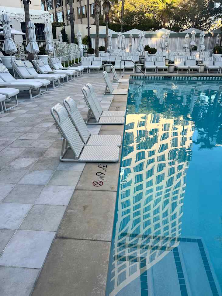 Compact, Chaise Style Chairs Are Perfect for Pools and Parks ...
