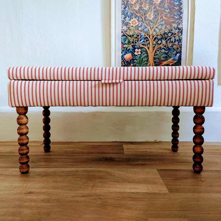 How Bobbin Decor Became 2025’s Hottest Furniture Trend | Apartment Therapy