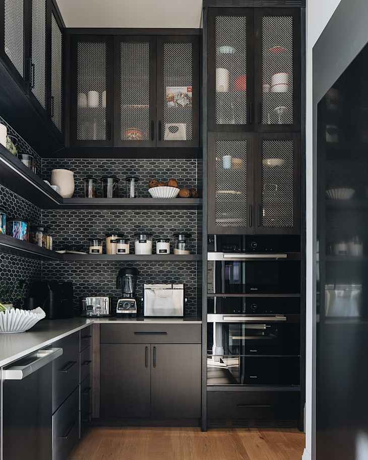 15 Scullery Kitchen Ideas for Functional Design and Layout | Apartment ...