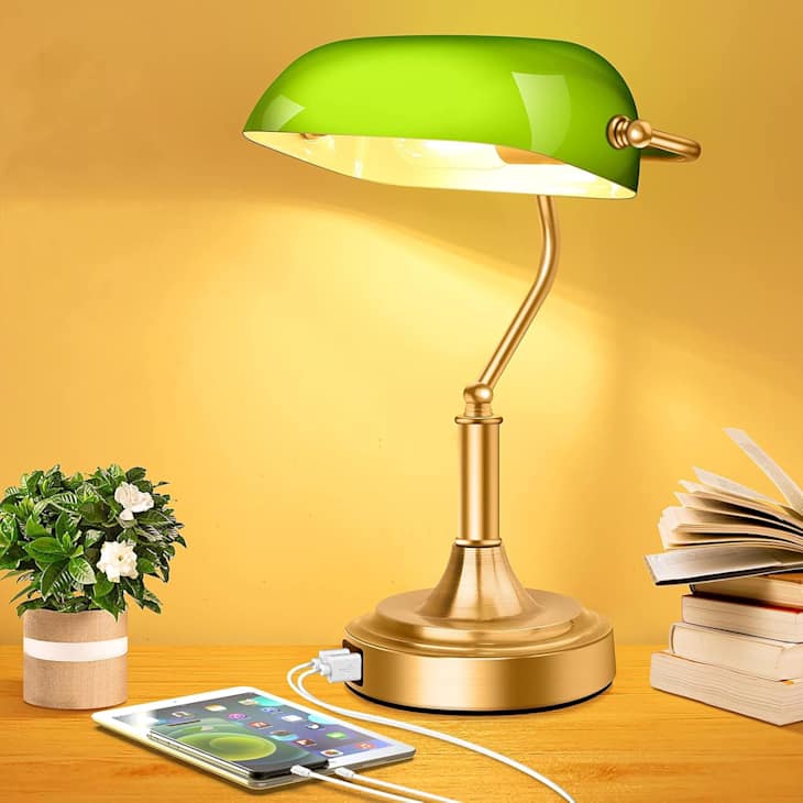HomeGoods Is Selling a Banker’s Lamp That’s Going Viral | Apartment Therapy