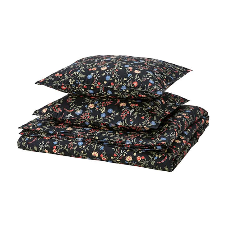 IKEA’s New BRUDKRUSBÄR Duvet Cover Set Is So Luxe | Apartment Therapy