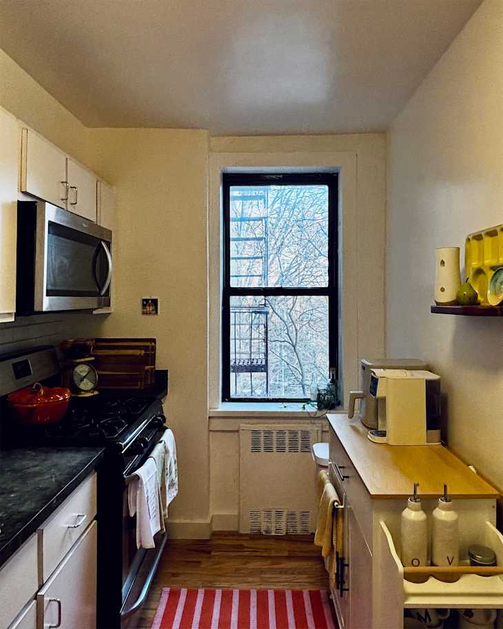 My Mom’s “Doorway Rule” Changed the Way I Think About Decor | Apartment ...