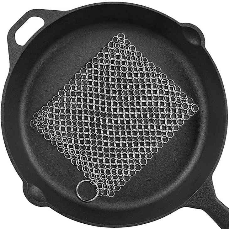 I Asked 3 Experts the Best Way to Clean a Cast-Iron Skillet | Apartment ...
