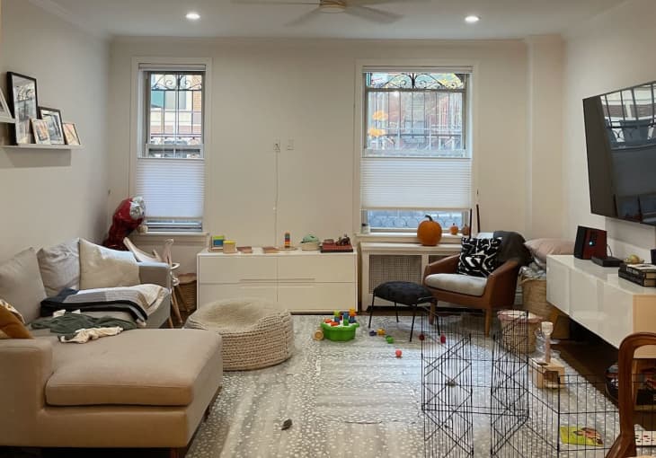 An NYC Living Room Adds a Playroom Without Sacrificing Style ...