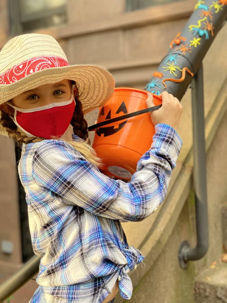 How to Make an Easy Candy Chute for Halloween | Cubby